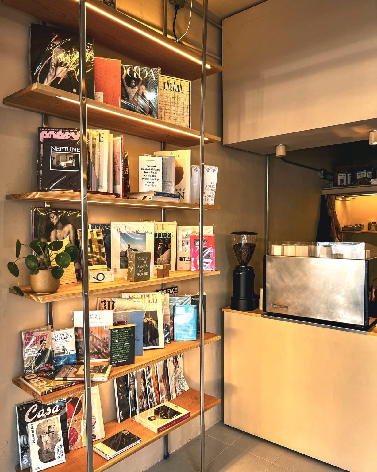 Trama publicaciones y café - ERRR MAGAZINE